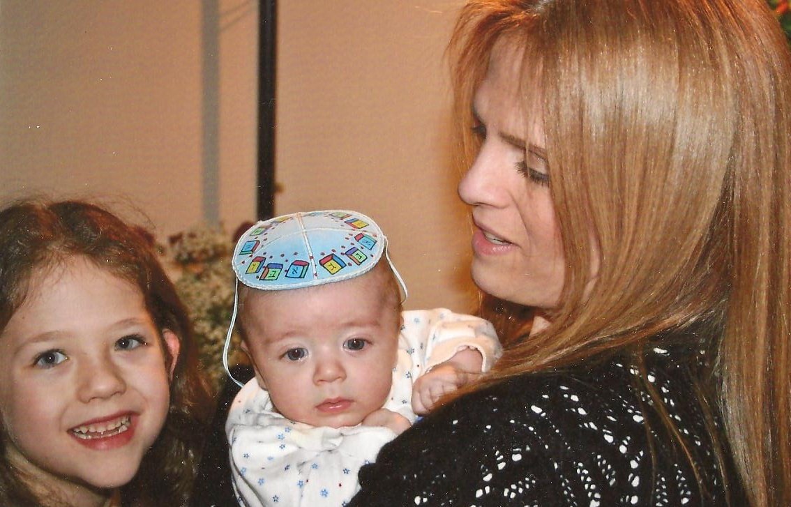 Photos + Slideshow – In Loving Memory of Shele Danishefsky Covlin